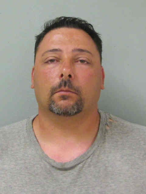 Oelwein deals with mayor sex scandal and manhunt in recent days ...