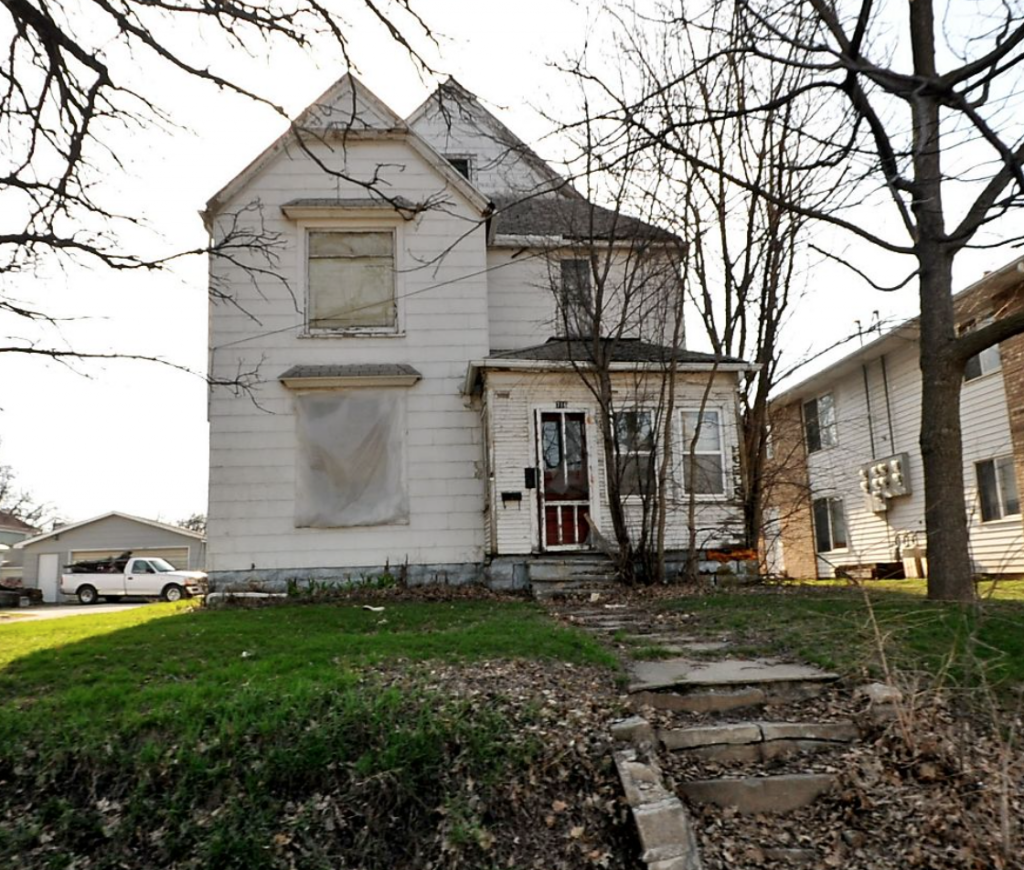 Council approves demo of North End slum house - NorthIowaToday.com