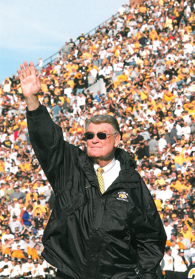 Former Iowa football coach Hayden Fry has passed away - NorthIowaToday.com