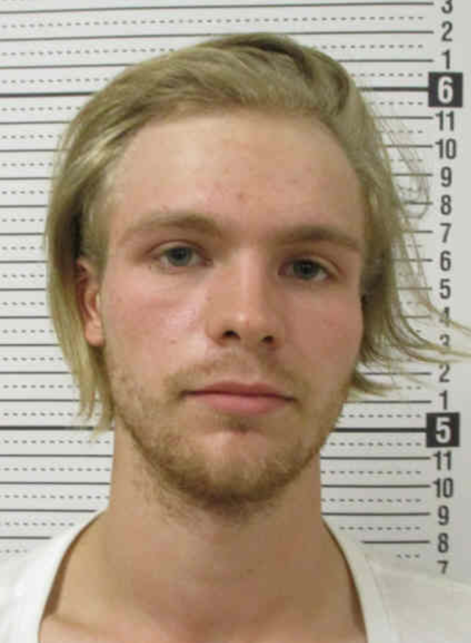 Northern Iowa man arrested for enticing 12-year-old girl ...