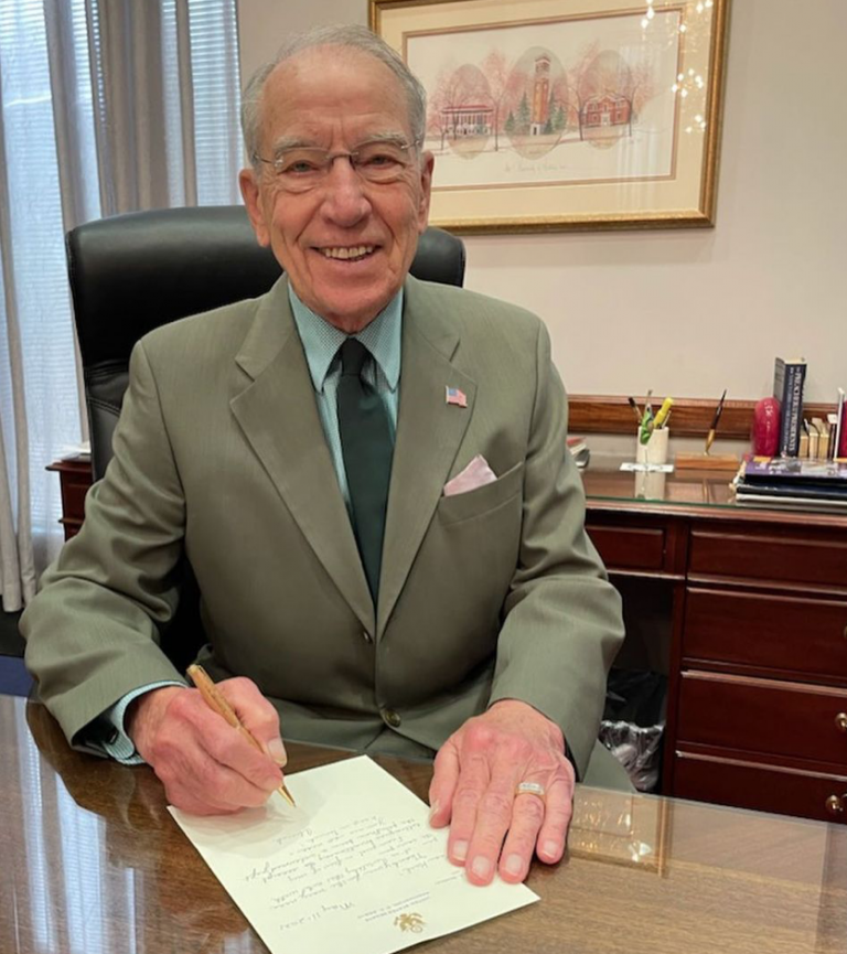Senator Charles Grassley writes letter thanking Mason City man for hand ...