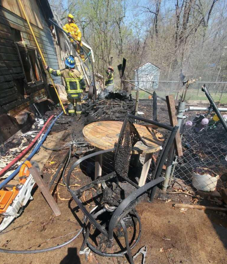 Two garages burn in Estherville, ignited by garden fire ...