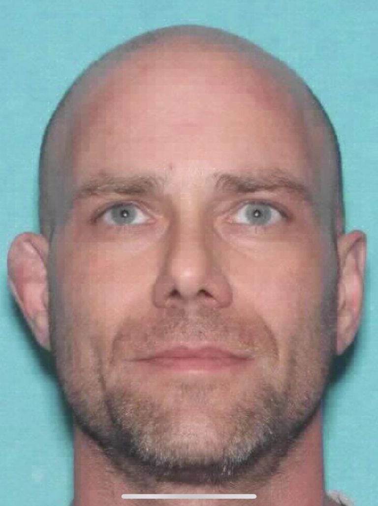 Algona officer passes away after shooting; suspect faces first-degree ...