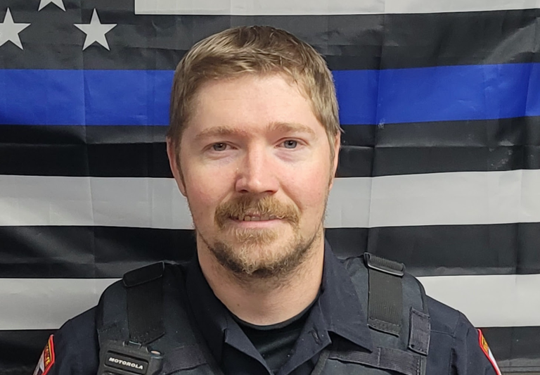 Algona officer passes away after shooting; suspect faces first-degree ...