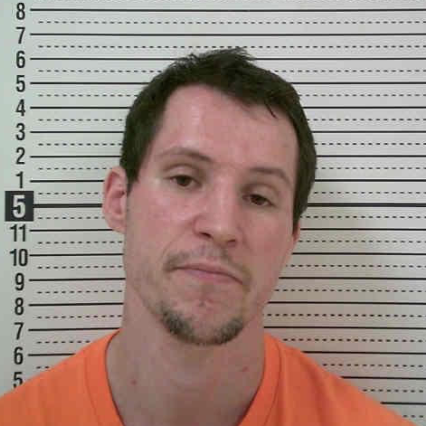 Northern Iowa man nabbed after sneaks into house and assaults victim ...