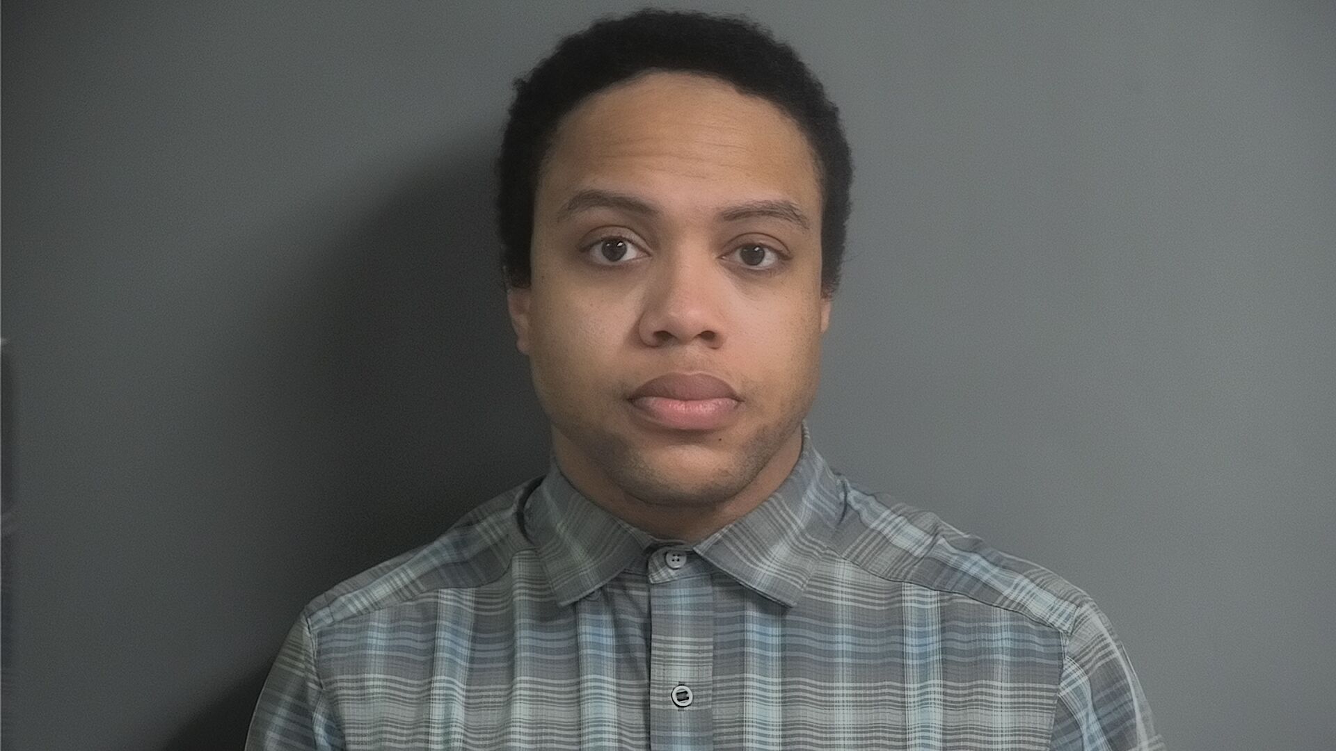 Iowa man charged with murder of girlfriend; police say she pleaded with ...