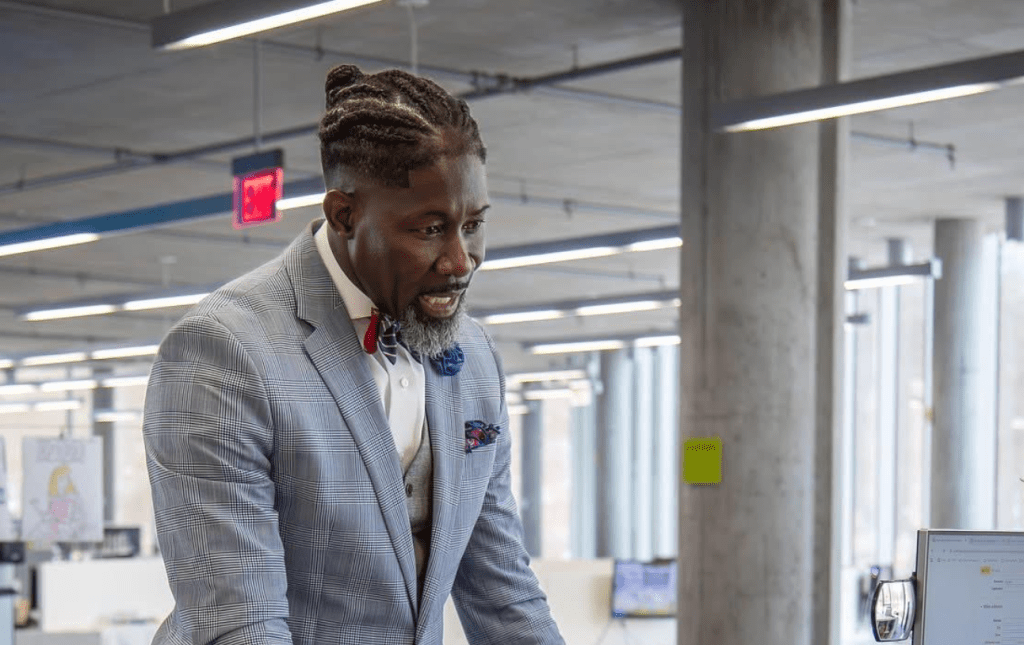 Iowa panel yanks jailed alien Ian Roberts' education license as Des ...