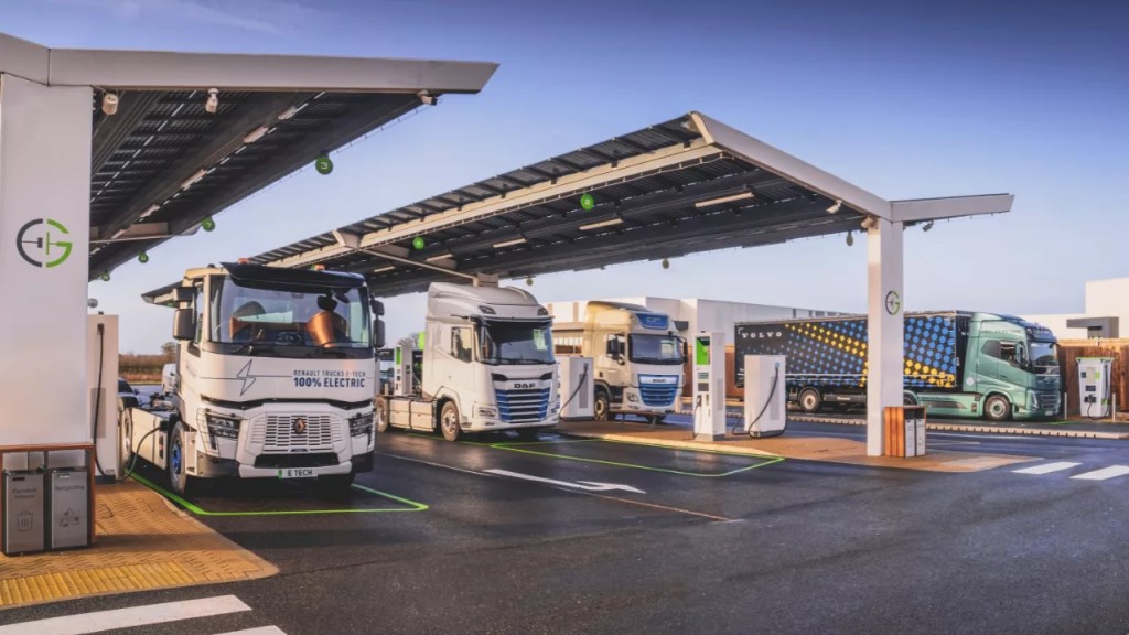Truck Stops: Vital Hubs for Truckers, Travelers, and Logistics Networks ...
